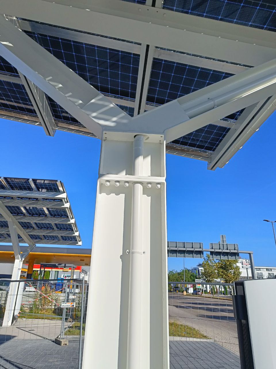 Bluetop Solar Project - Tesla Pforzheim – Germany